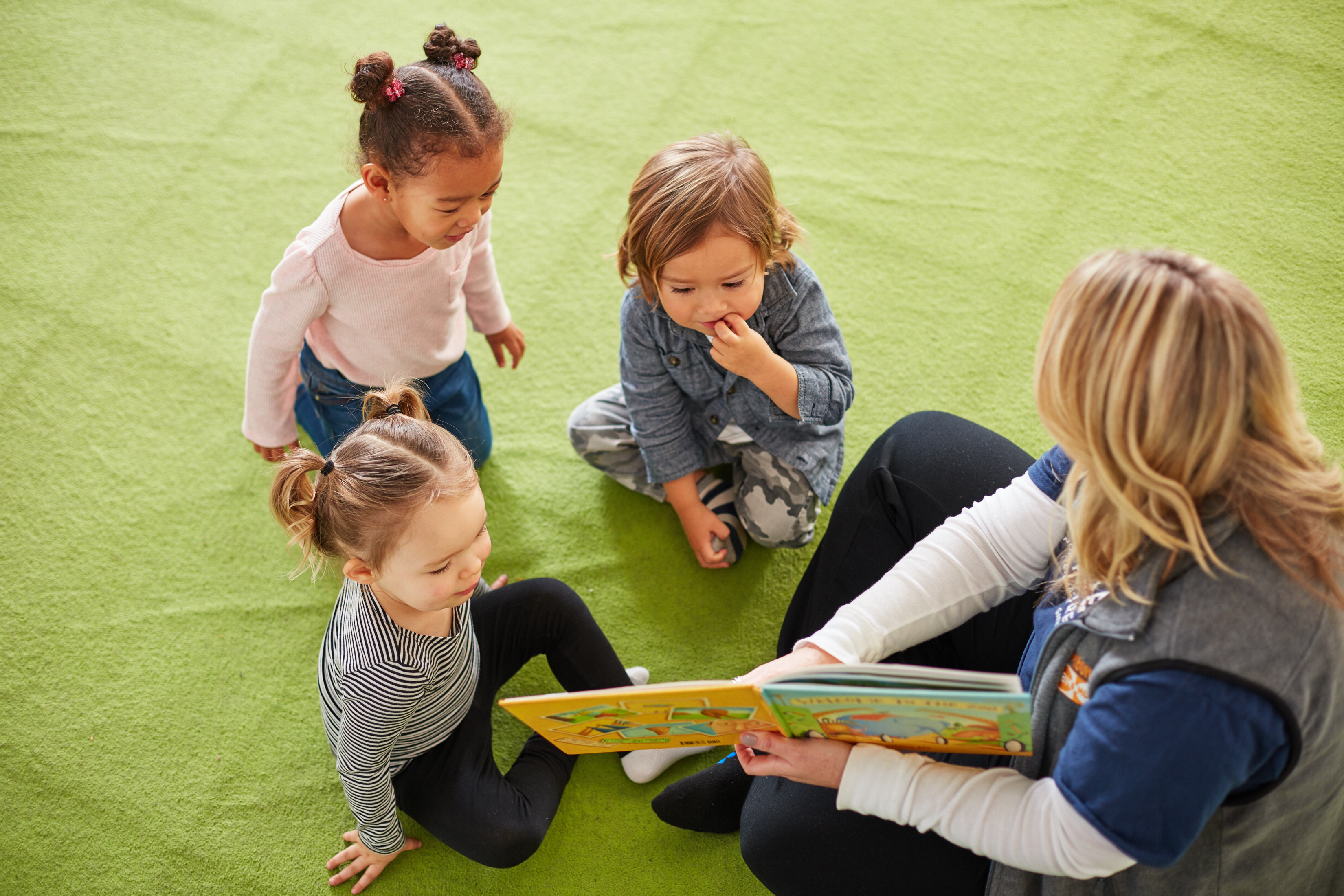 8 Tips to Build Early Literacy – GYMBO BUZZ – Explore our world and ...